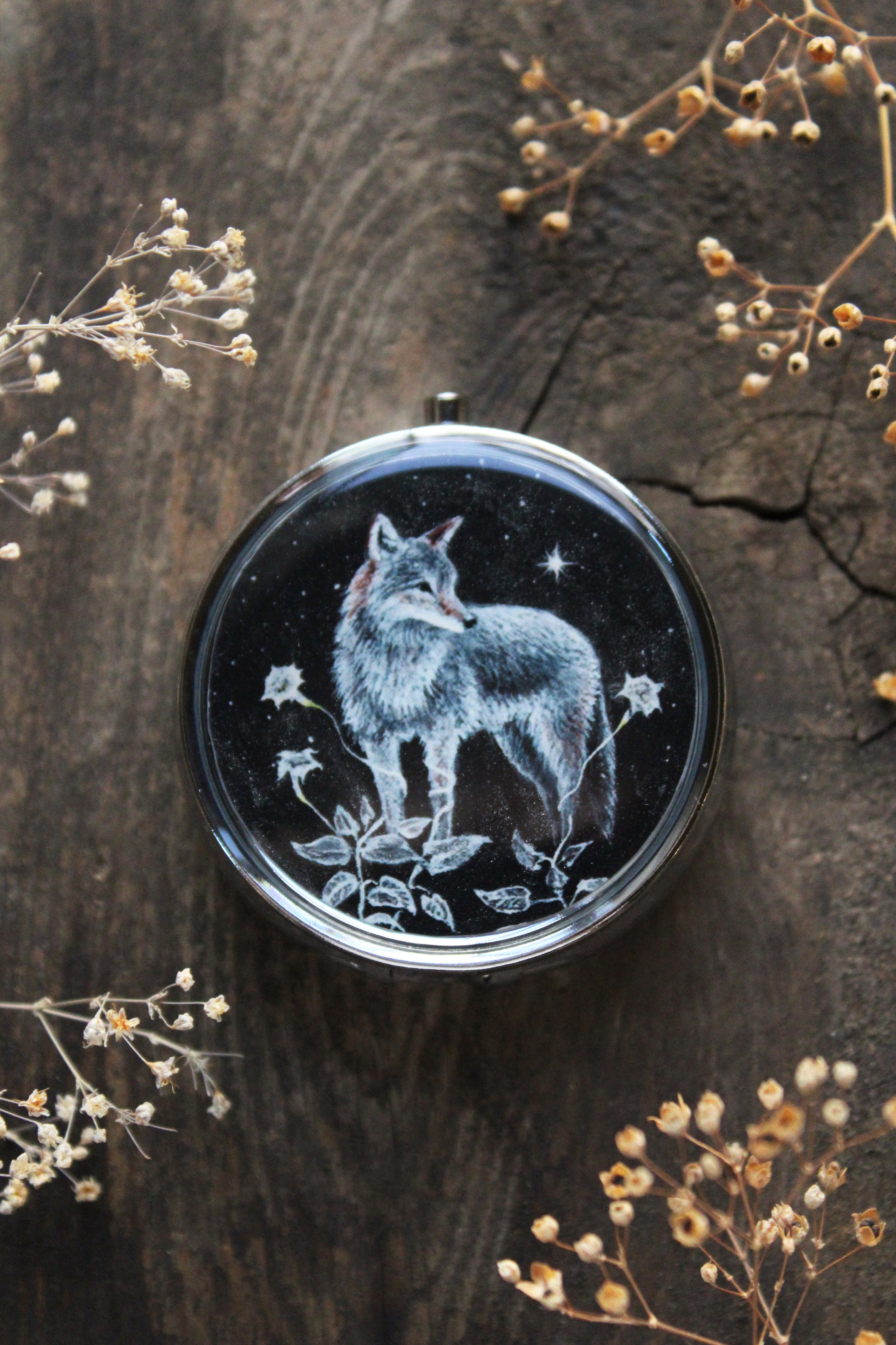 A Return to the Stars | Pocket Locket – Meadow & Fawn